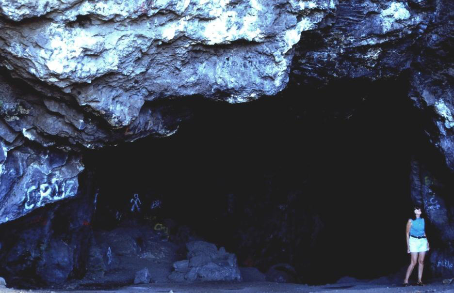 Exploring Lost Hawaii: KANEANA CAVE OAHU EXPLORING LOST HAWAII - PLACES ...