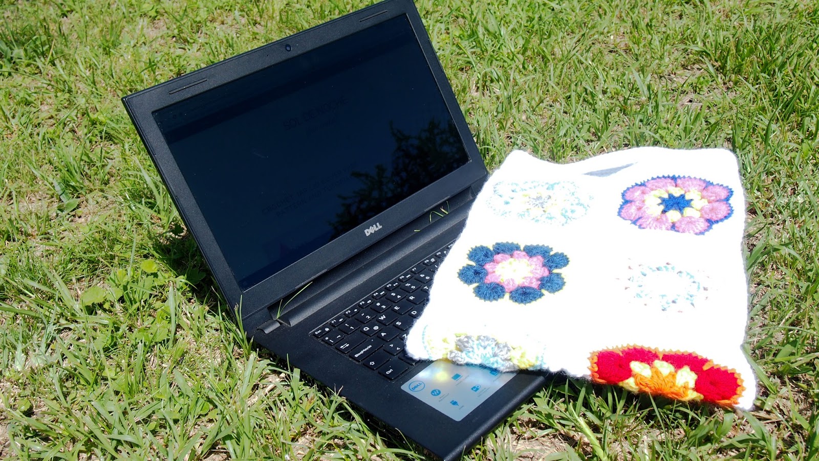 Sol de Noche {deco crochet}: How to crochet a Laptop Case