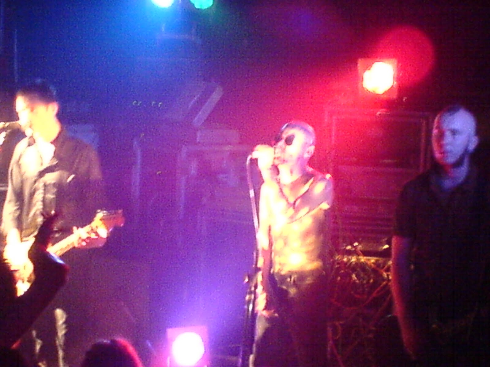 cOiSaS dA ViDa . . .: Andrew Eldritch