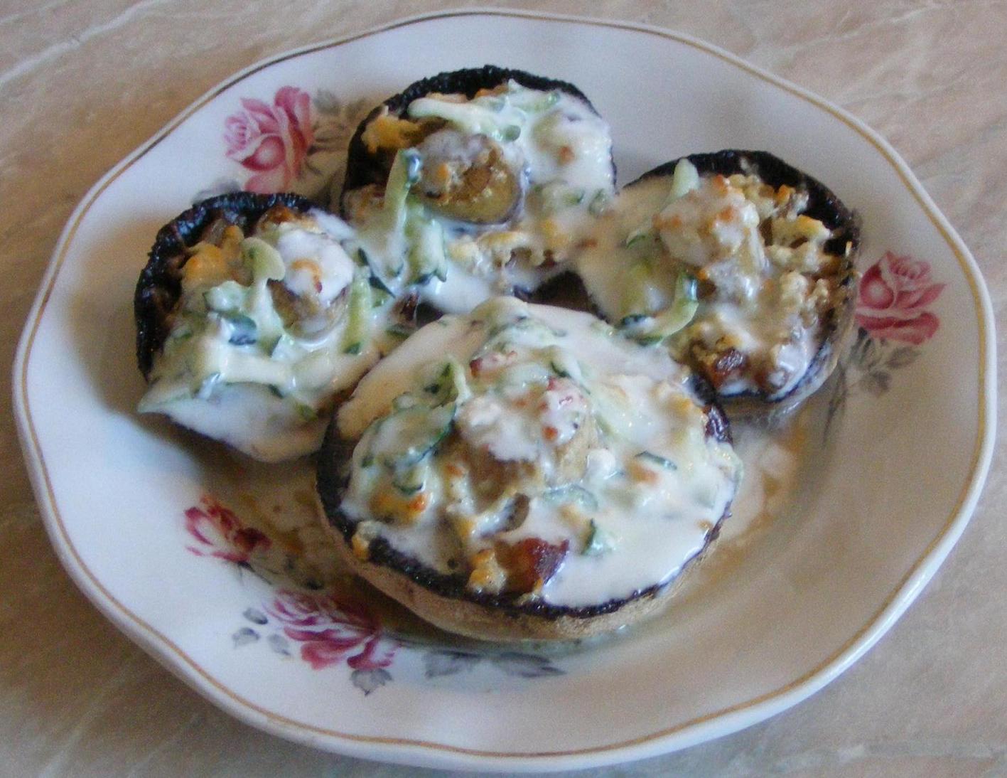 Ciuperci umplute la cuptor | Preparatedevis.ro