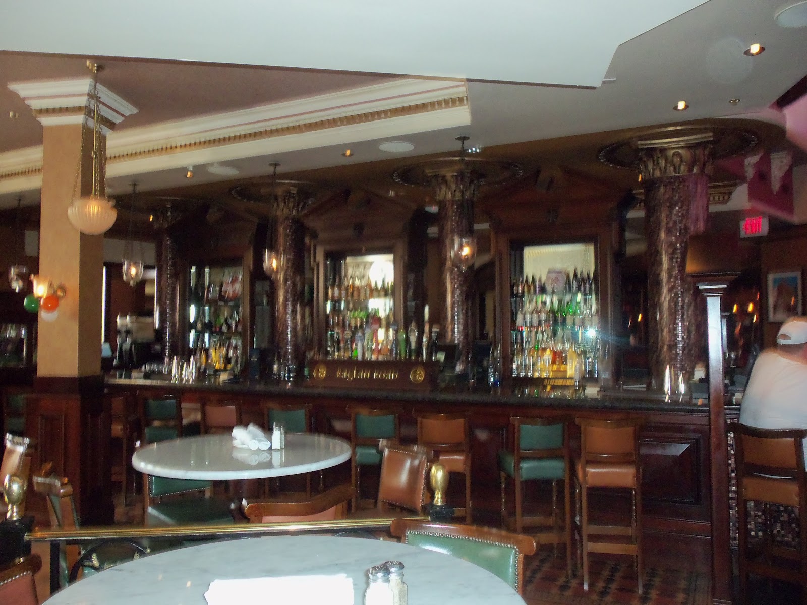 The Walt Disney World Restaurant Tour: Raglan Road Irish Pub and Restaurant