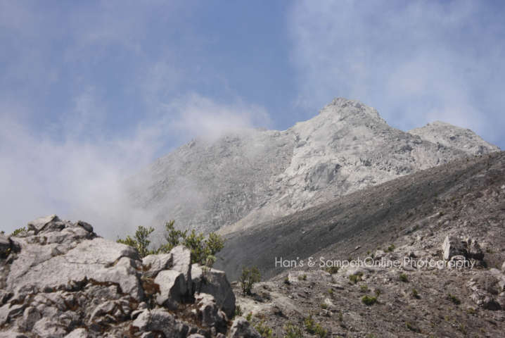 Pendakian 1/2 Hari Puncak Gunung Merapi | Sampah Online
