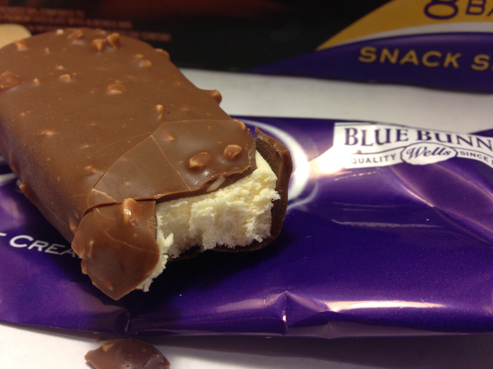 Crazy Food Dude: Review: Blue Bunny / Cadbury English Toffee Ice Cream Bars