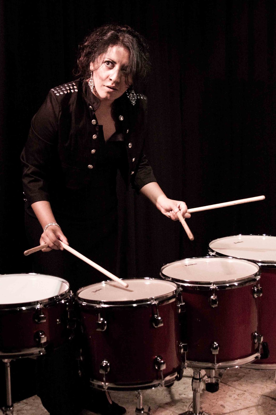 Ápeiron Teatro: Taller de percusiones.