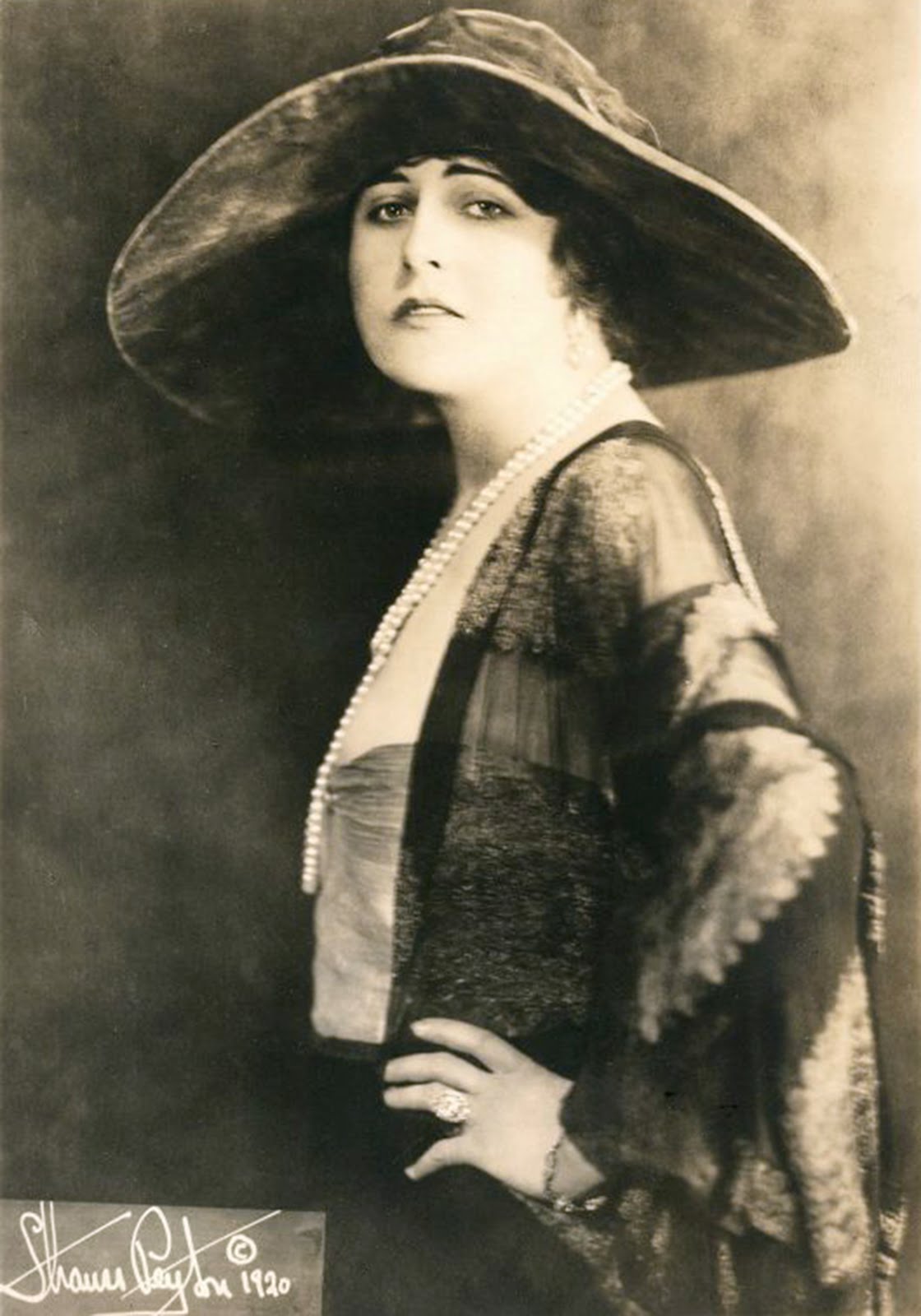 Gillette On Hillsborough: Anna Case Draws a Crowd, Part 2