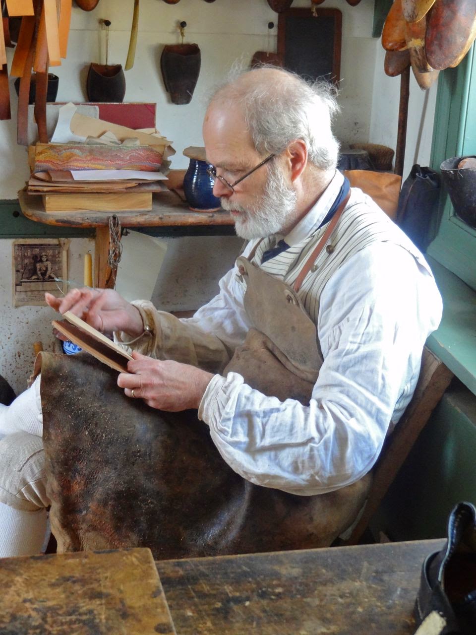 Scrumpdillyicious: Colonial Williamsburg: 18th-Century Historic Life