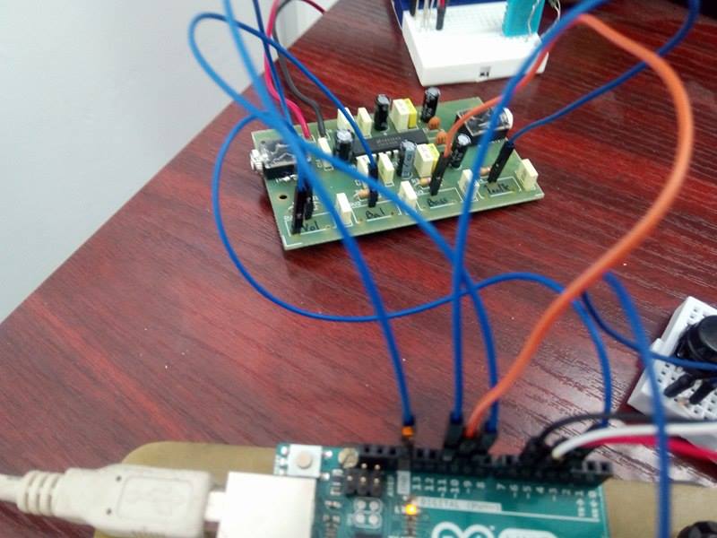 Nicu FLORICA (niq_ro): Corector de ton cu LM1036 si Arduino