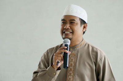 Ustad Endang : Tegakkan Adab dalam Pendidikan Guru dan Murid | CATATAN AR