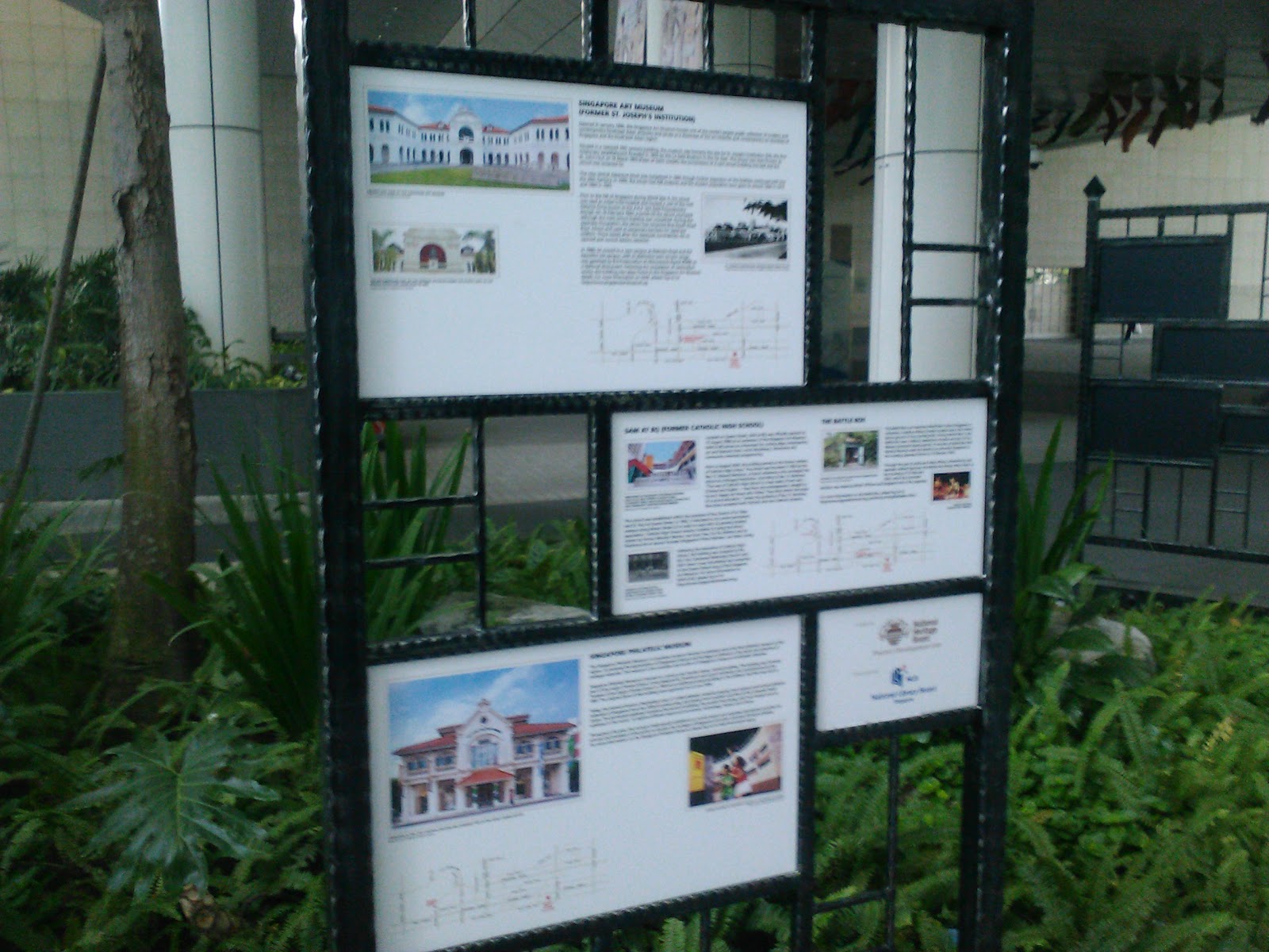 Frenzeelo: A Tour of Singapore's National Library Building