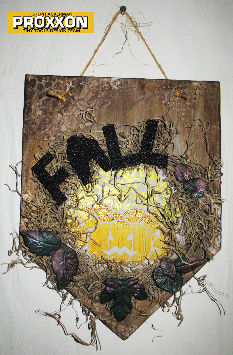 Tiny Tool Time: How to Create a Fall Pennant