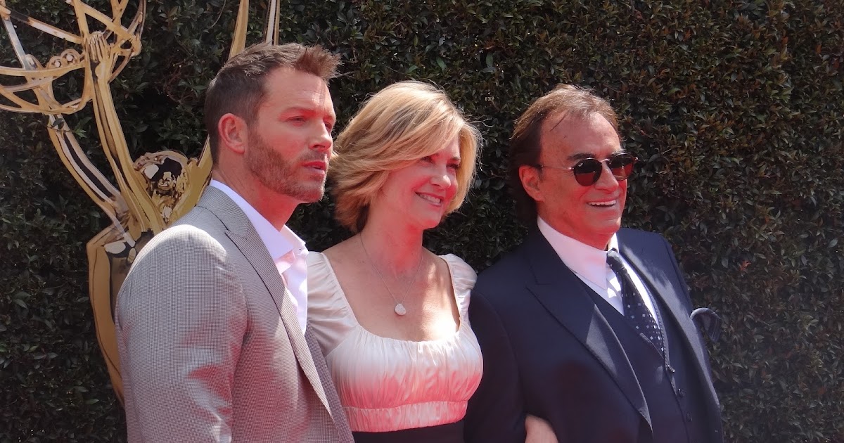 SuzeeBehindTheScenes: Killian and the Comeback Kids Trailer Is Official ...