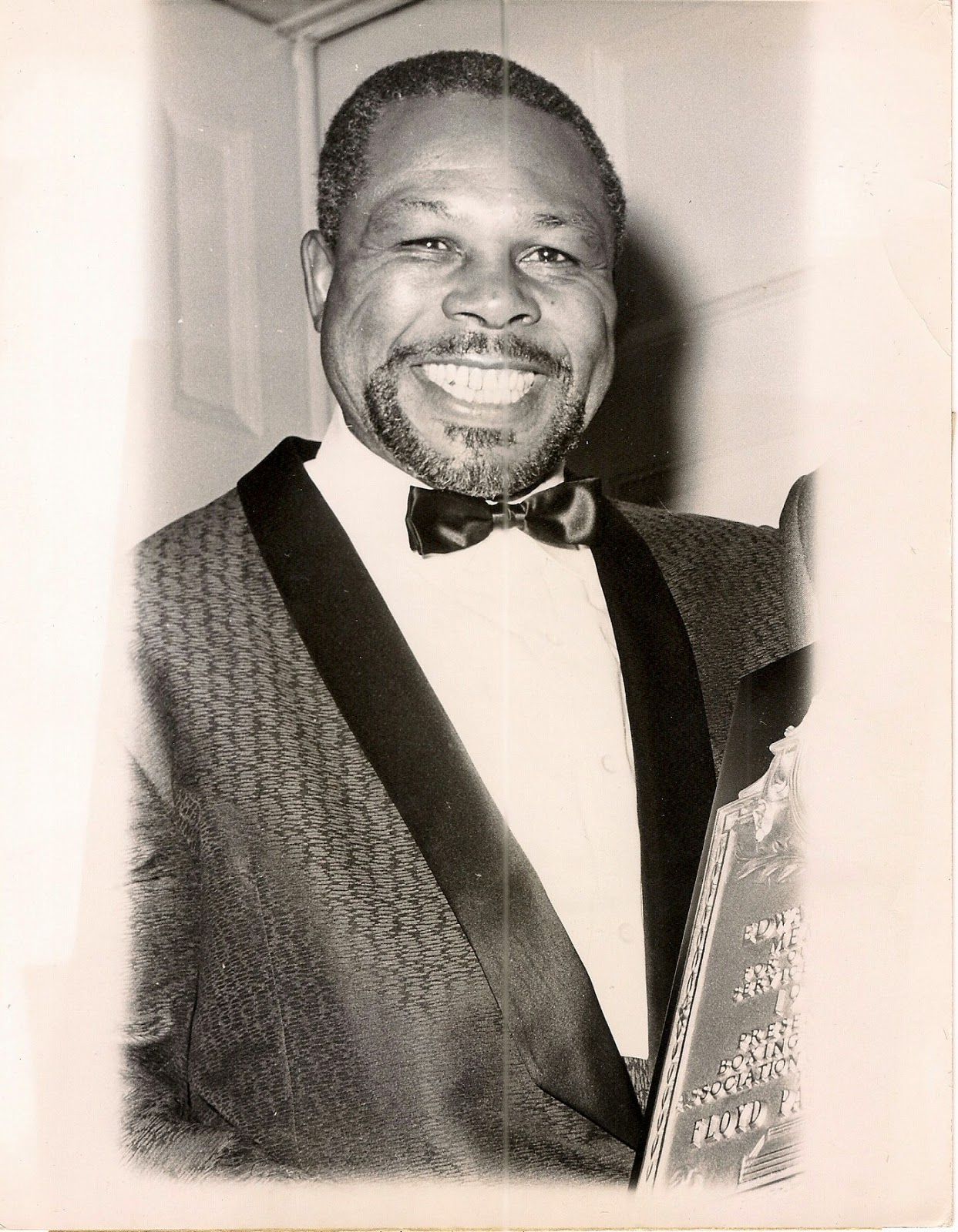 silvium antiques: 1960s Press Photo Archie Moore Boxer