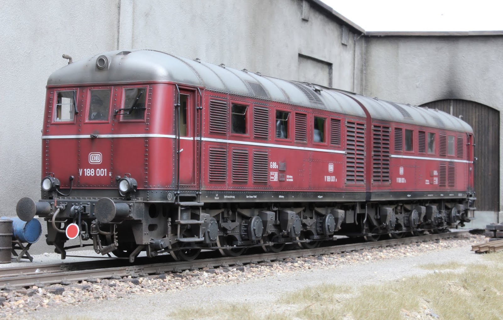 becasse weathering: Doppelspiel: Die V188 von Märklin in Spur 1
