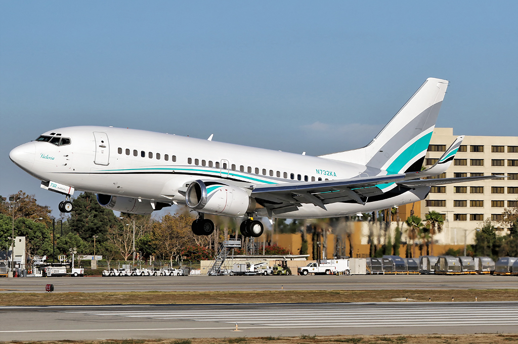 Aero Pacific Flightlines: Kaiser Air Boeing 737-59D (25065/2028) N732KA ...
