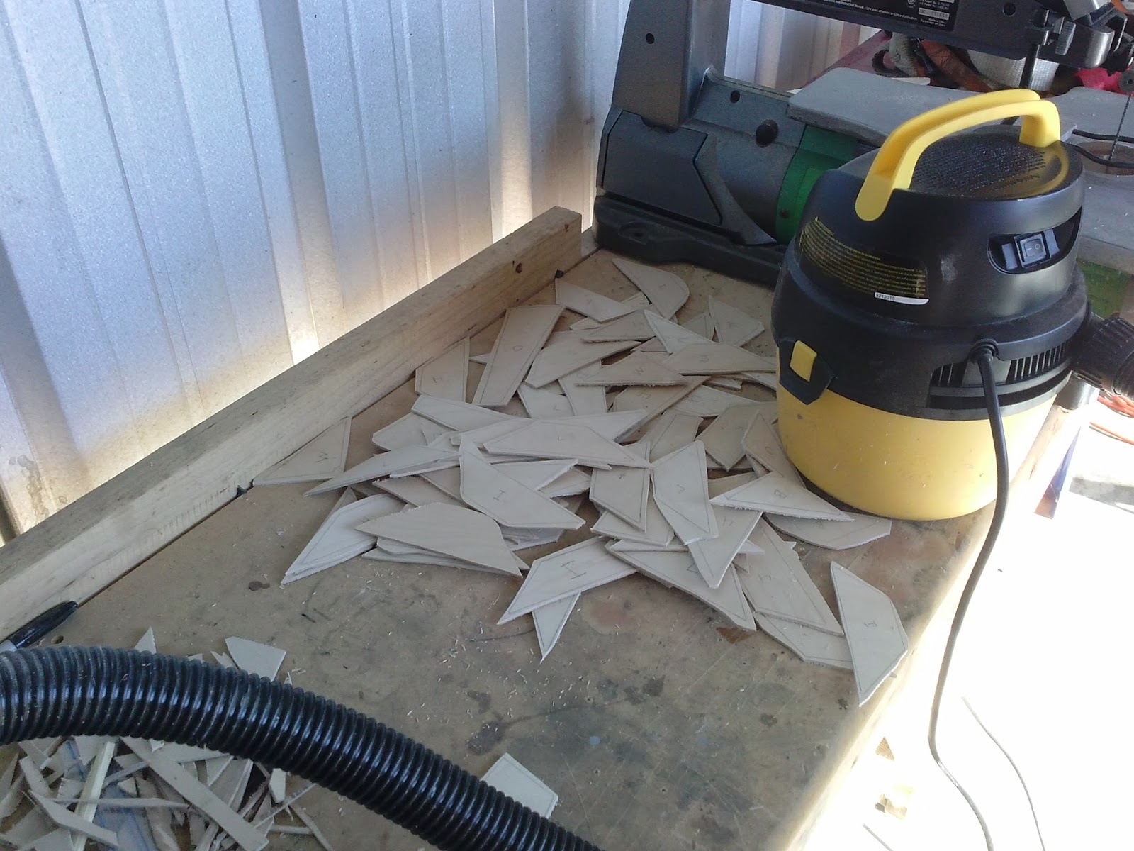 Aarons Cassutt builders blog: Setting up the rib jig and building gussets