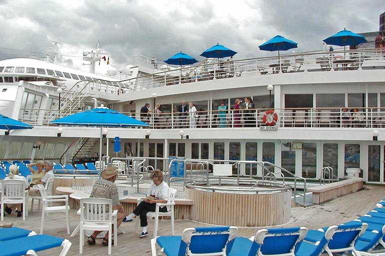 My Cruise Ship Experiences: QE2 Voyages (1999 - 2003)