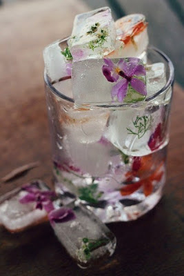Recipe: Flower Ice Cubes ~ the nicest things