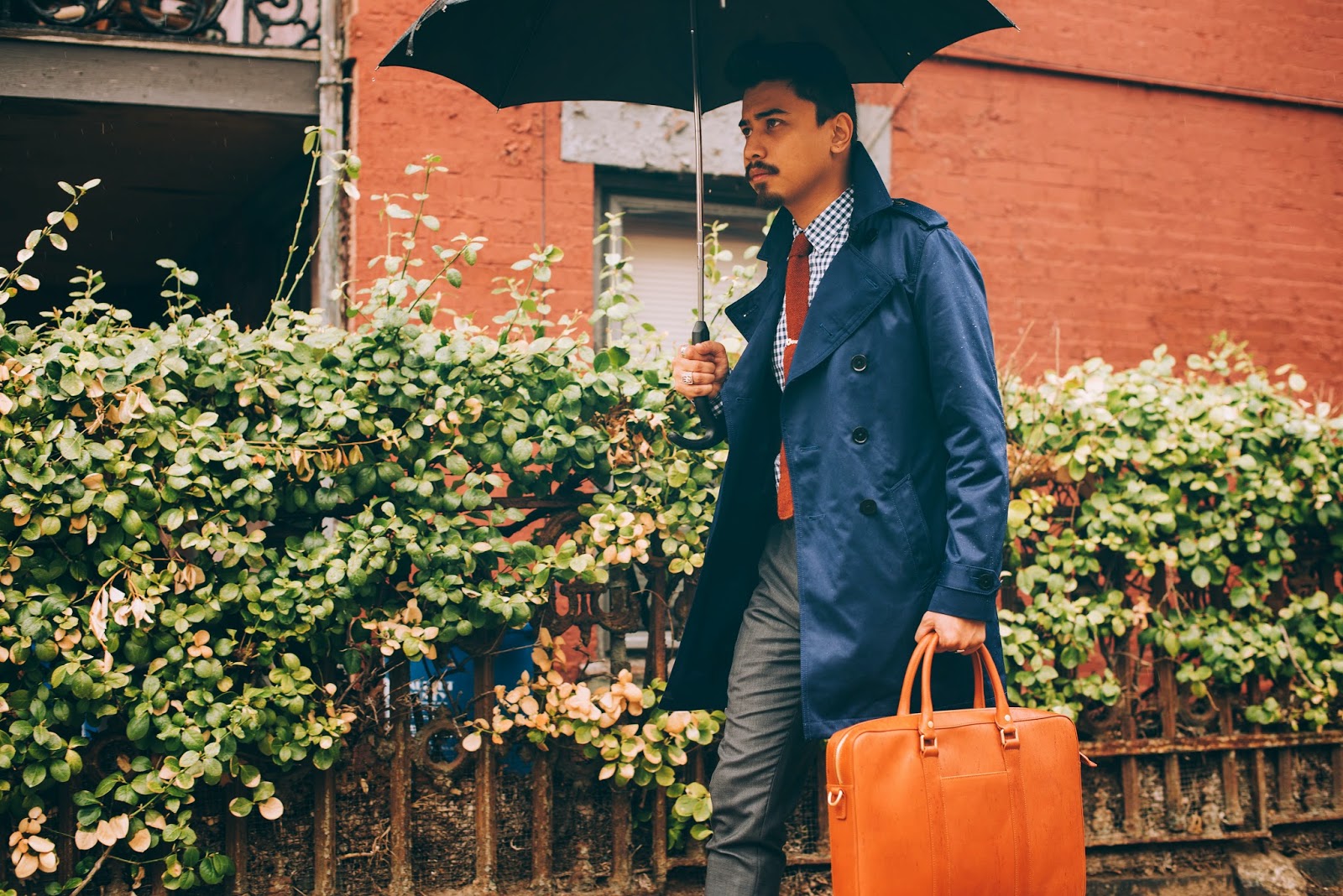 SESSIONS WITH LEE REYES.