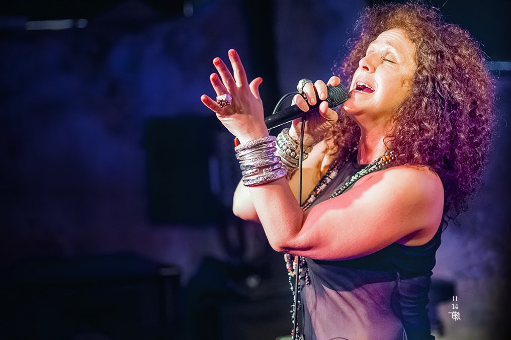 HALL BLUES CLUB: Angel FORREST en concert au Hall Blues Club - Dimanche ...