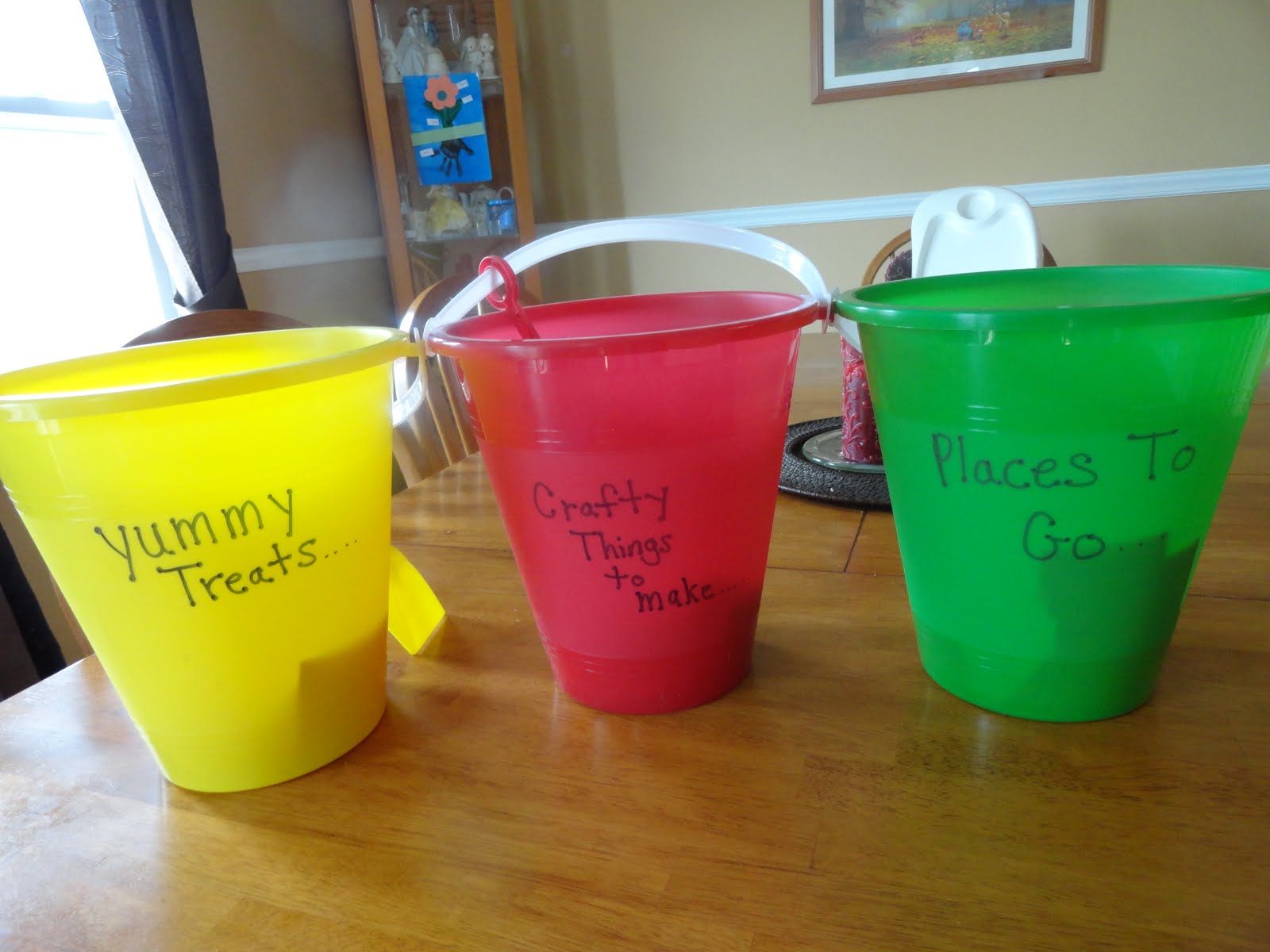 Super Mommy: No Cape Required: Summer Fun Buckets