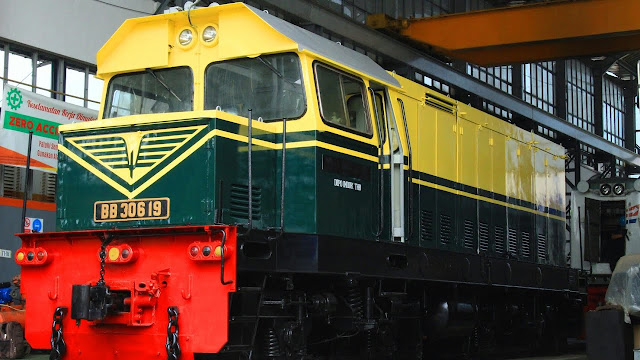 Arsip 76R: Lokomotif Disel Indonesia