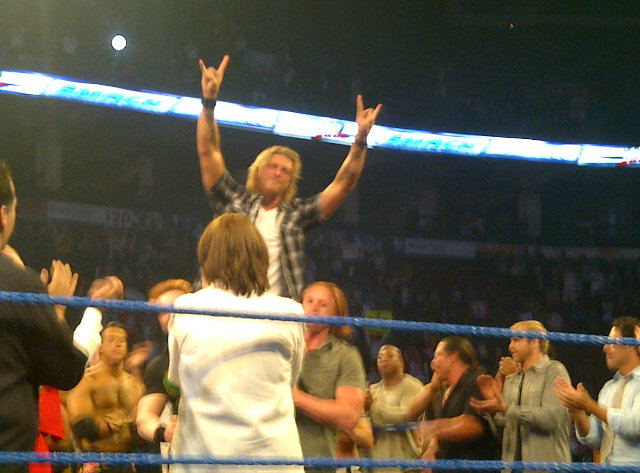 Fotos de Rhyno, Trish Stratus, Edge y otros en SmackDown ~ maswrestling