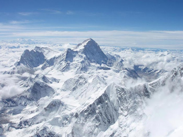Every Day Is Special: April 3 – First Flight Over Mount Everest