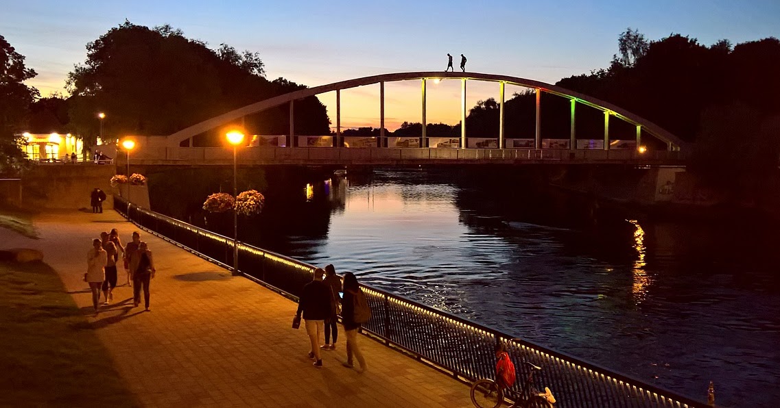 Tartu pildid: Suveöö