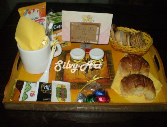 Silvy Art: BANDEJA PARA DESAYUNO
