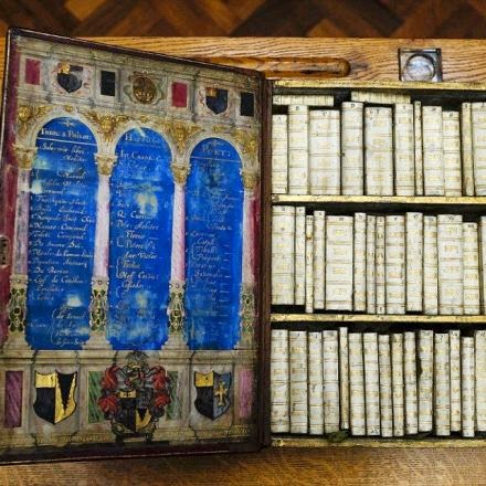 The Ibooknet Blog: Jacobean Travelling Library to go on Display to the ...