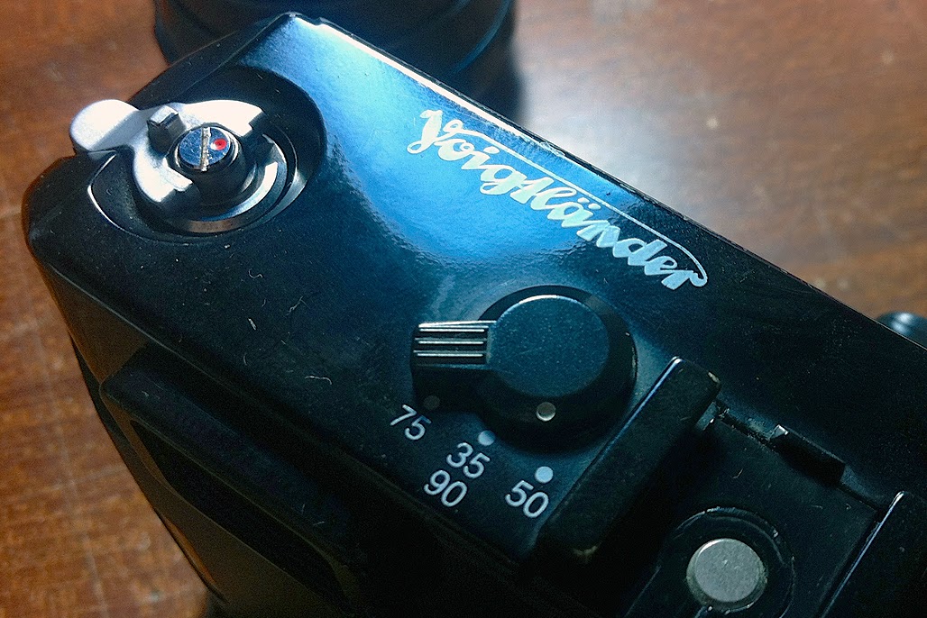 屬於我的浪攝流: 德日混血，福倫達Voigtlaender Bessa R