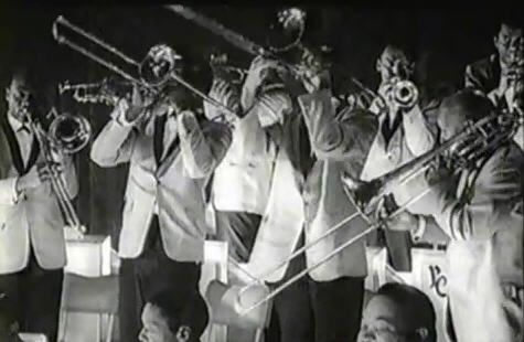 Ray Charles Video Museum: Ray Charles & The Raelettes