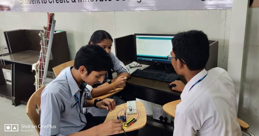 ATAL TINKERING LAB AT MAPS: Students Innovative Projects in ATL LAB