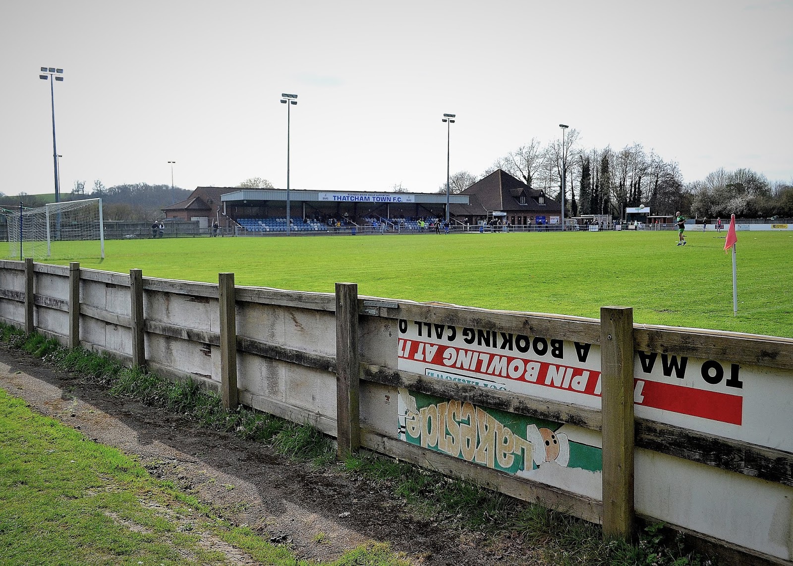 Hopping Around Hampshire: Thatcham Town v Blackfield & Langley