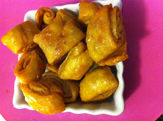 World's Delicacies: KAJA sweet recipe / Madatha Kaja