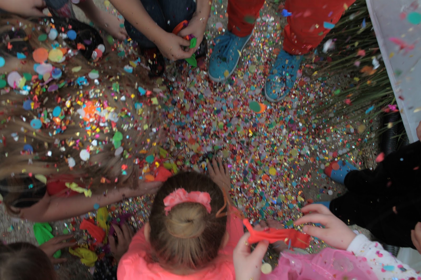 Confetti party - Imagui