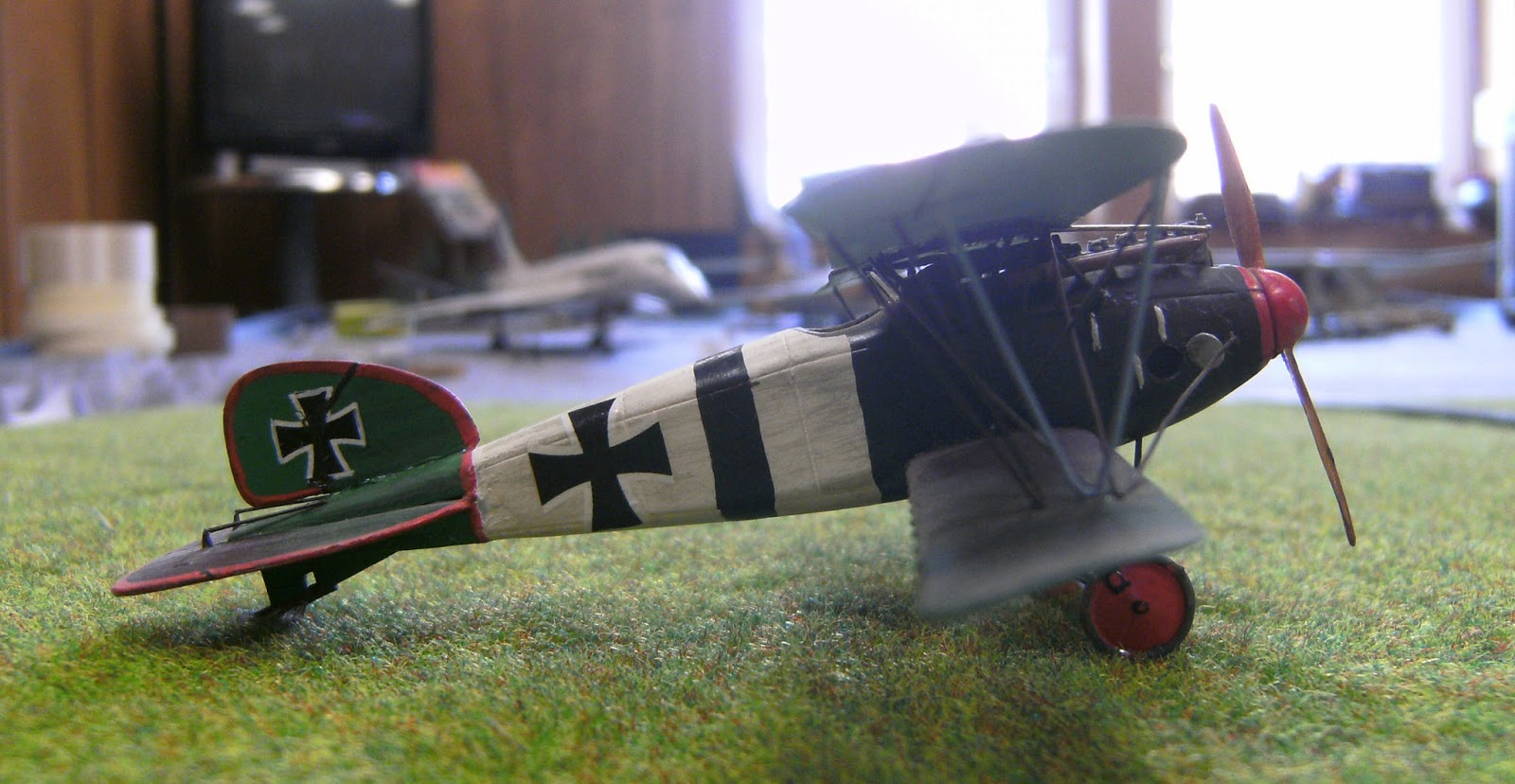 Happyscale-Modellbau: Albatros D.III - vacu 1/72