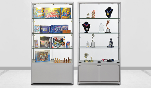 How to Create A Great Display Case That Will Draw Customers to Chosen Items