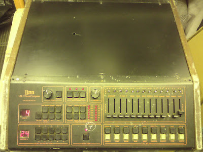 D R U M A C H I N E B O Y: LINN Electronics LM1, the 1st ever....for ...