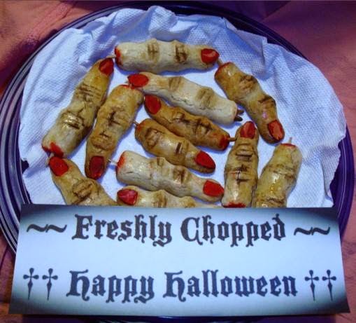 Weightloss, Recipes and DIY with Kari: Severed Fingers Halloween Cookies