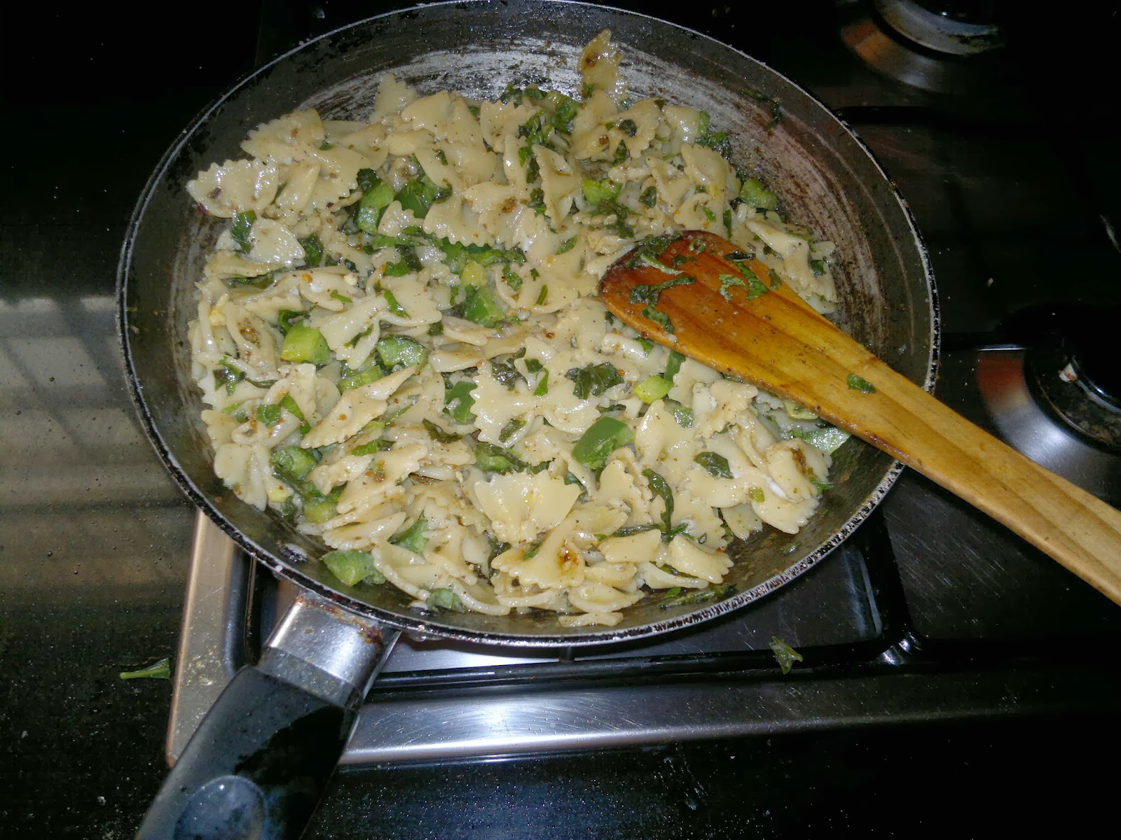 Prabhasekar Kitchen.blogspot.com: Herbal flavoured pasta