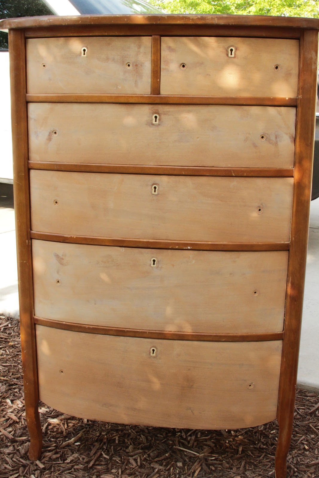 Willow Creek: Old White Rounded Dresser