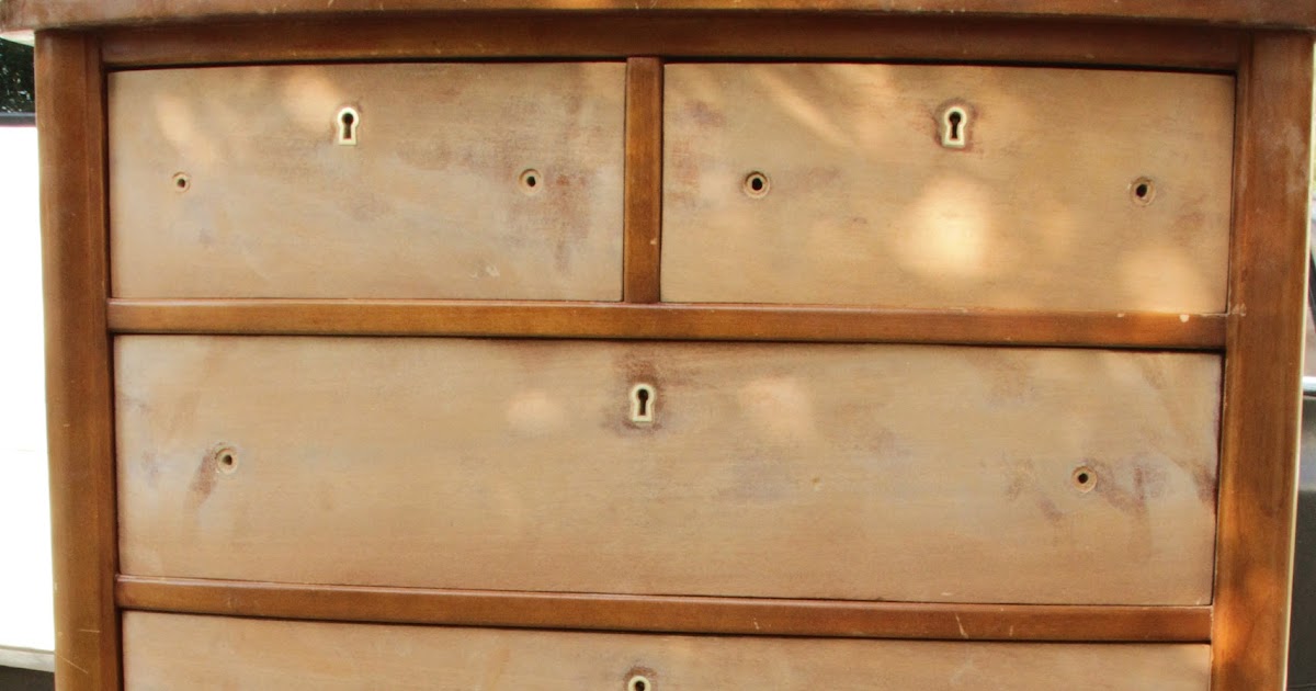 Willow Creek: Old White Rounded Dresser