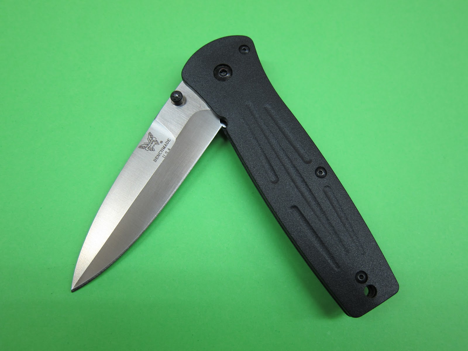 ARMAS BLANCAS 66: - BENCHMADE 350