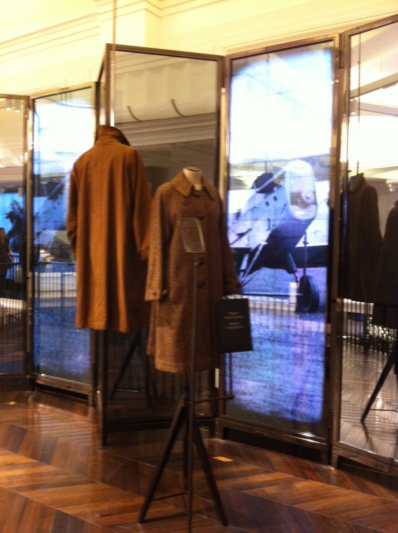 Burberry : Positioning of Ecommerce Related to Brick & Mortar