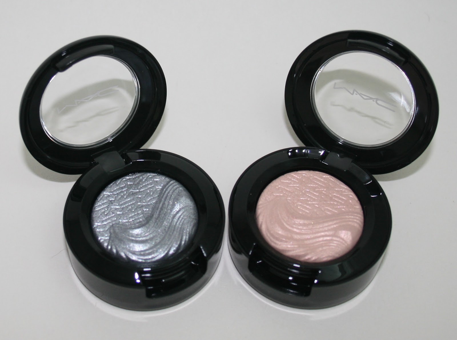 Mac Give A Glam Eyeshadow Review at Anna Octoman blog