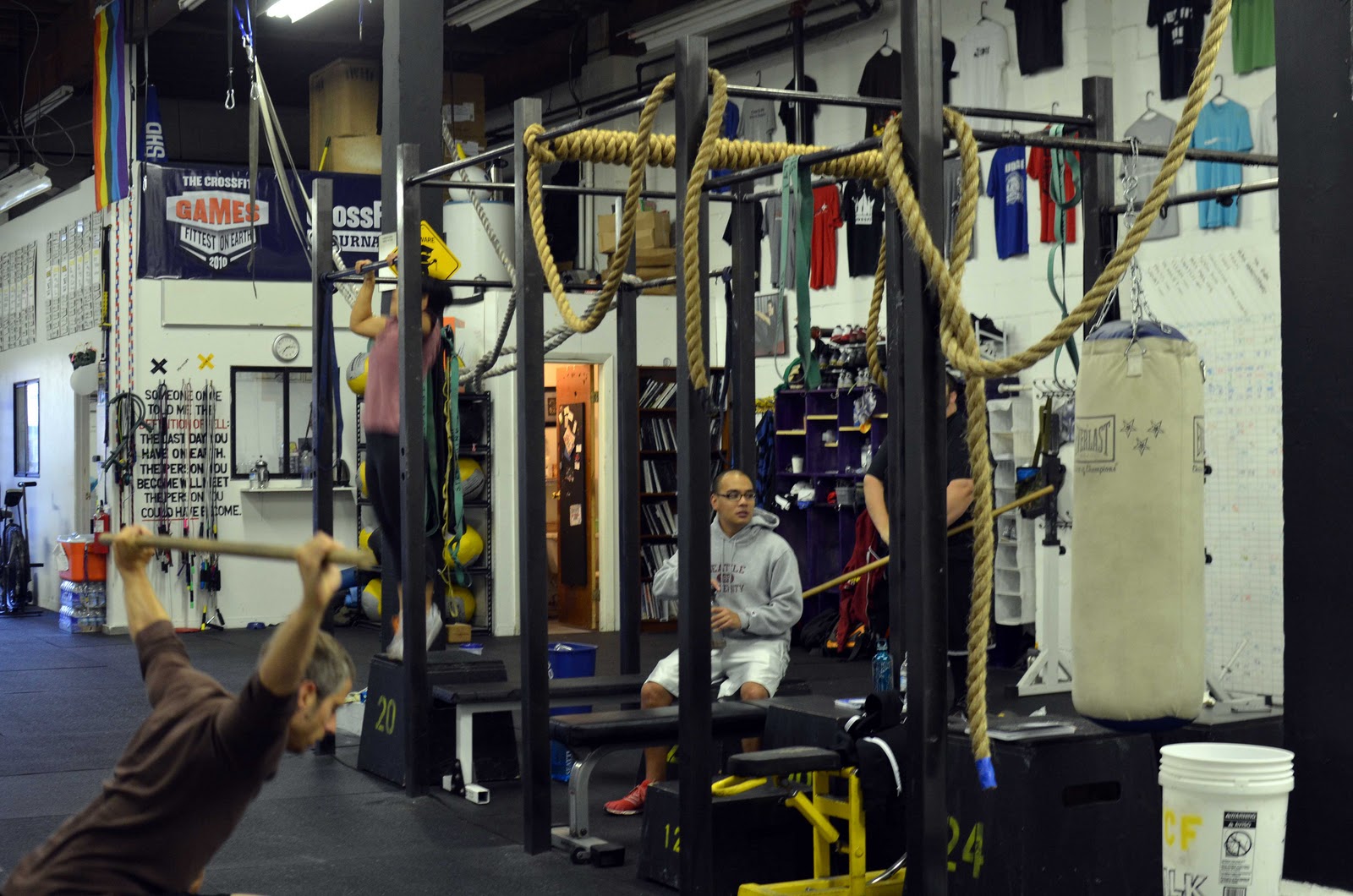 Jes' CrossFit Blog: Foundation CrossFit