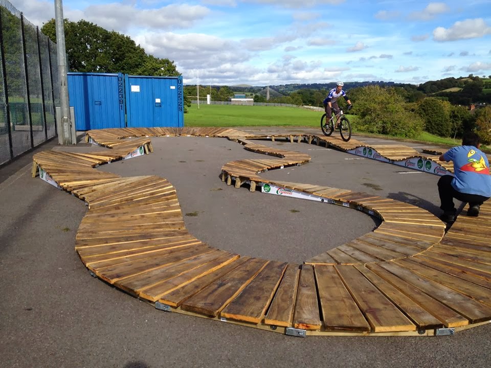 Bike Track People: Hello and a big welcome to the Bike Track People.