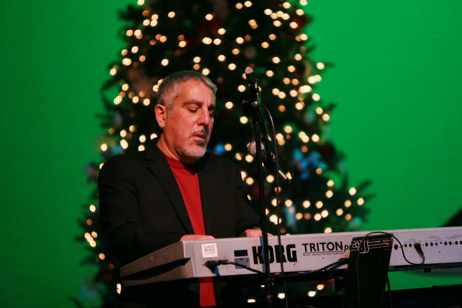 The Buckinghams in Concert: Photos of The Buckinghams' Christmas ...