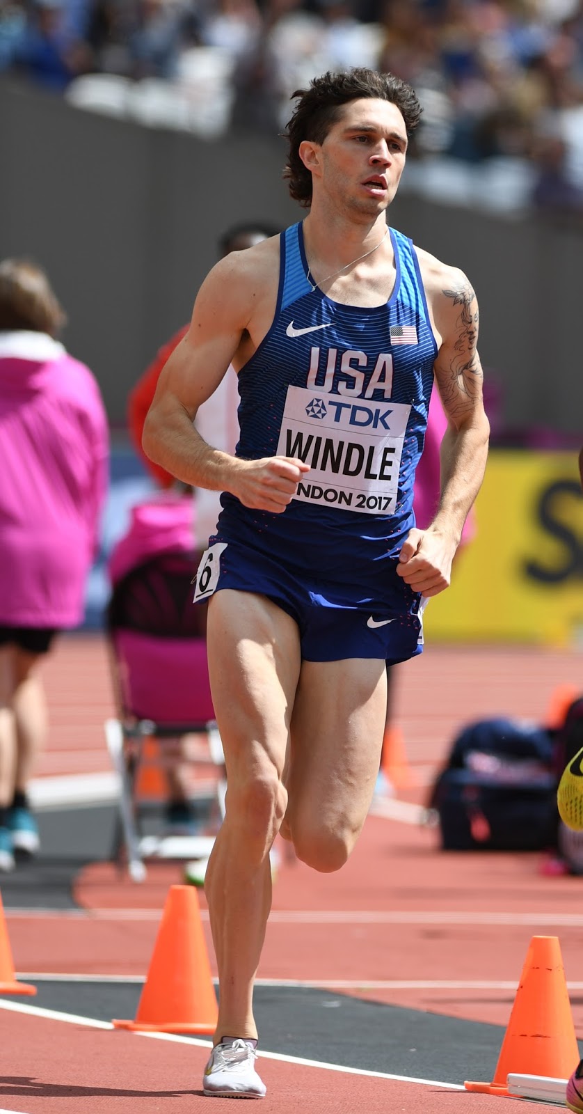 Drew Windle advances to semis in 800 meters....